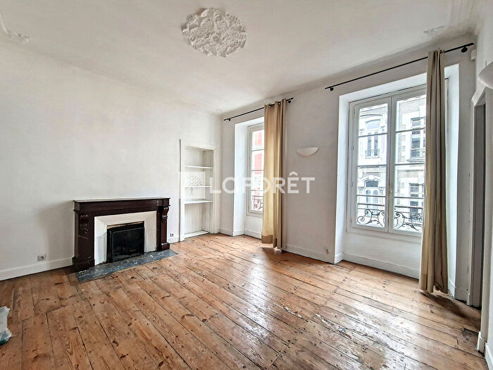 Appartement 2 pièces à Pau, Centre-ville, à louer