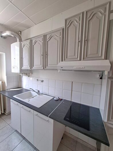 Appartement à louer - Vichy - 4 pièces - 2 chambres