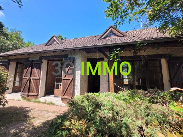 Maison 5 pièces à vendre à Thénioux