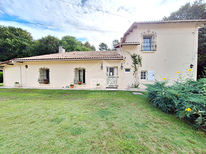 Maison 7 pièces à Belin-Béliet, à vendre