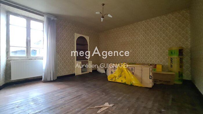 Maison à vendre - Bressuire, Centre-ville - 6 pièces - 3 chambres