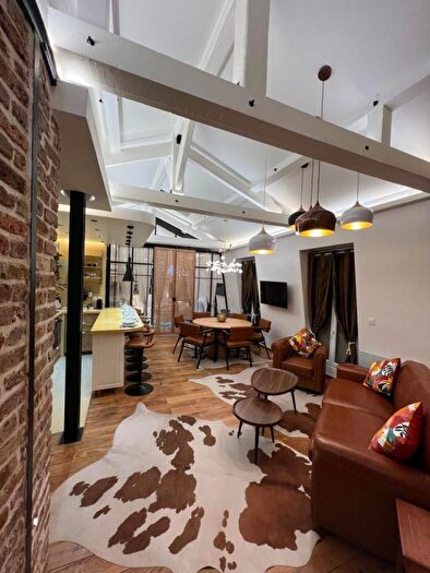 Appartement 3 pièces à Paris 17ème, Ternes, Maillot, à louer