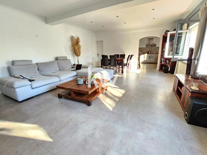 Maisons à vendre et appartements à louer - 1