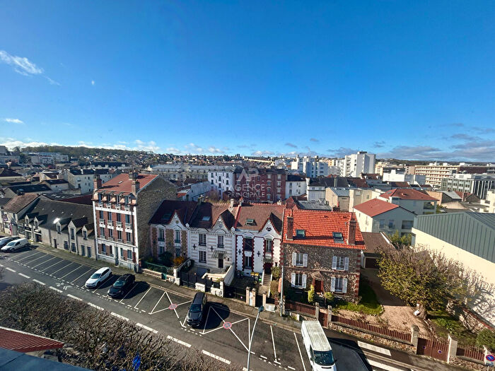 Appartement à vendre - Poissy, Centre-ville - 4 pièces - 2 chambres