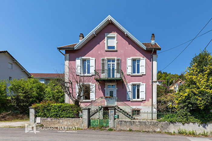 Maison à vendre - Pont-de-Roide-Vermondans - 10 pièces - 5 chambres