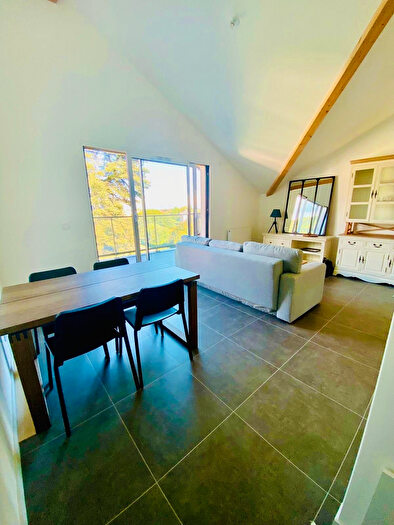 Appartement 2 pièces à Divonne-les-Bains, à louer