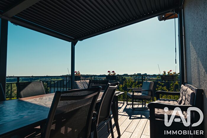 Maison 7 pièces à Saint-Mamet-la-Salvetat, à vendre