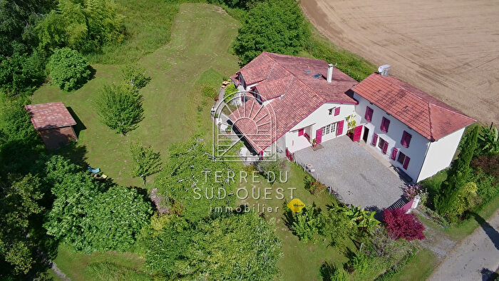 Saint-Cricq-du-Gave : Maison 8 pièces à vendre