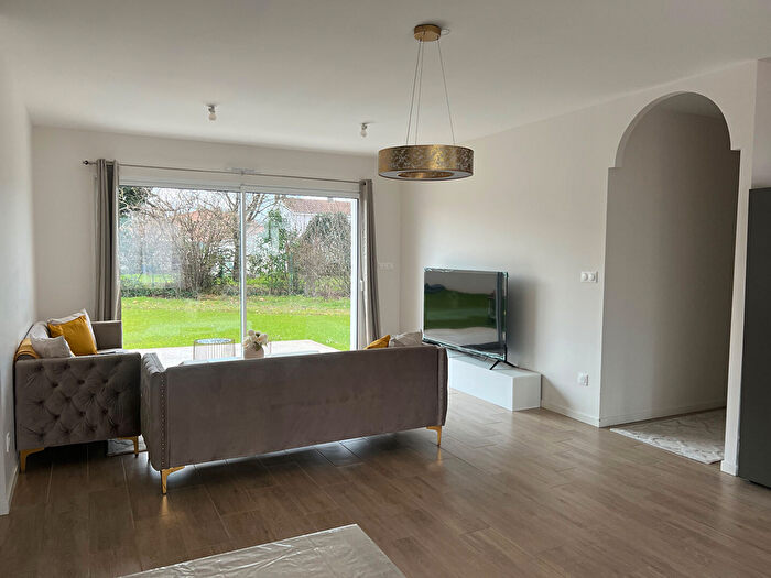 Maison à vendre - Échillais - 4 pièces - 3 chambres