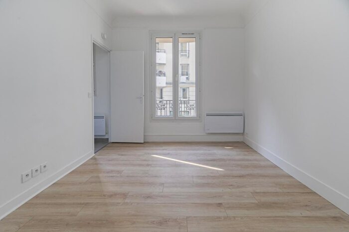 Clichy, Centre-ville - Appartement 2 pièces à louer