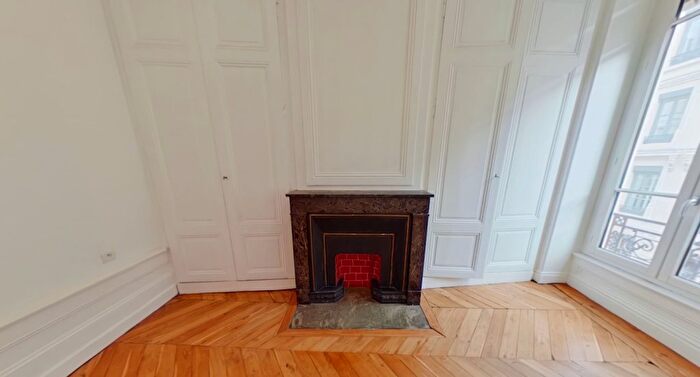 Appartement à louer - Lyon e , Quartiers anciens - 3 pièces - 2 chambres