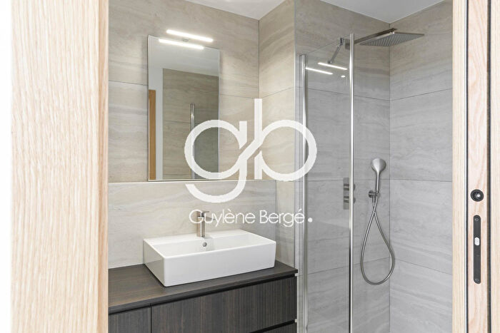 Appartement à vendre - Castries - 3 pièces - 2 chambres