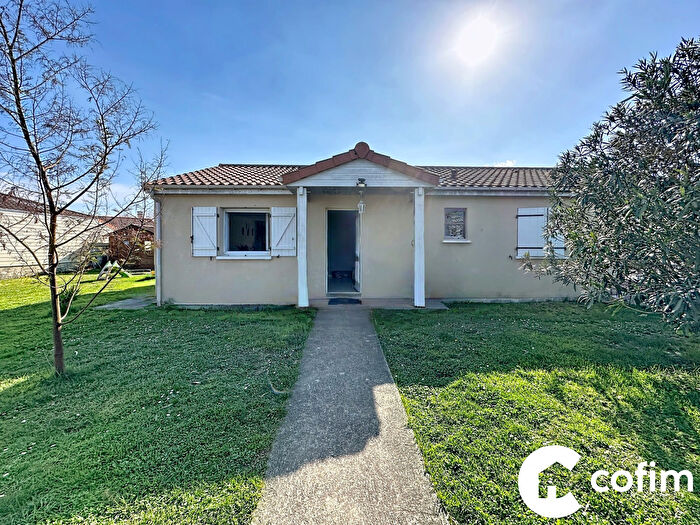 Maison à vendre - Bordères-sur-léchez - 6 pièces - 3 chambres