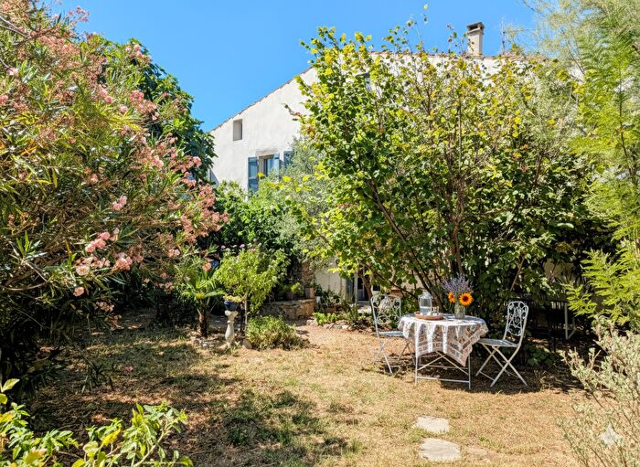 Maison à vendre - Névian - 9 pièces - 5 chambres