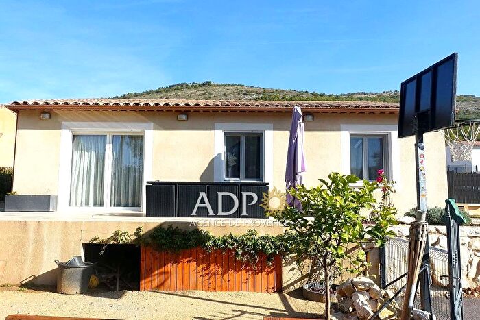 Maison à vendre - Saint-Vallier-de-Thiey - 4 pièces - 3 chambres