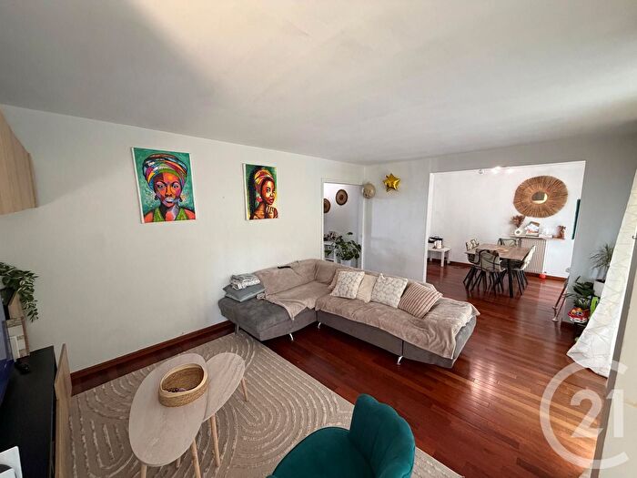 Ris-Orangis, Le Clos Langlet : Appartement 5 pièces à vendre