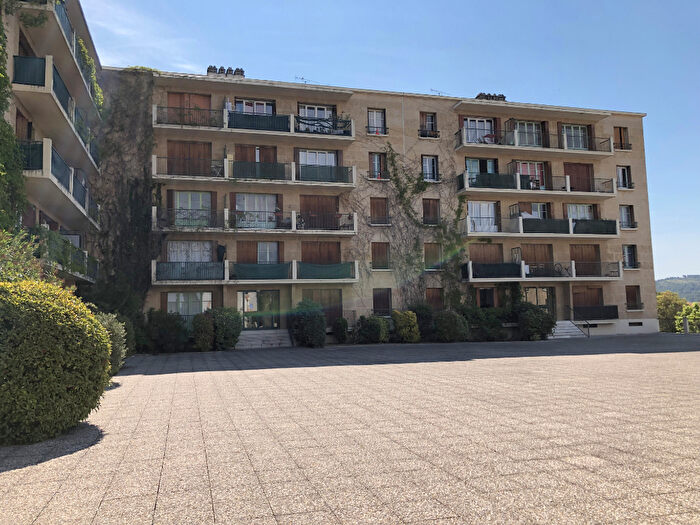 Appartement à louer - Aix-en-Provence, Pont de lArc - 1 pièce
