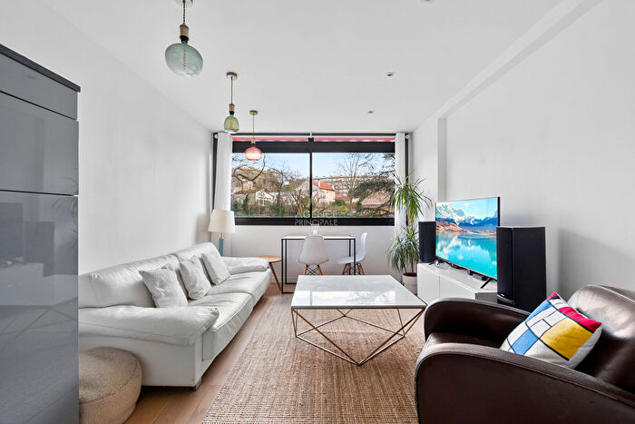 Appartement à vendre - Saint-Germain-en-Laye, Hennemont - 3 pièces - 2 chambres