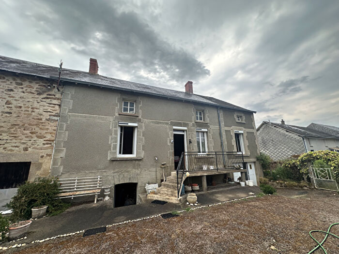Maison 6 pièces à vendre à Saint-Sébastien