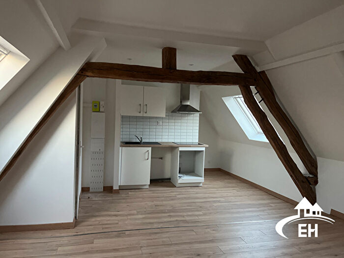 Saint-Sulpice-sur-Risle : Appartement 2 pièces à louer