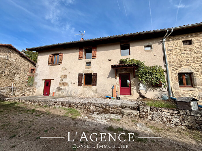 Maison 4 pièces à louer à Javerdat