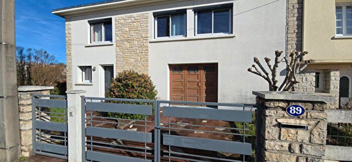 Maison à vendre - Périgueux, Saint-Georges - 6 pièces - 5 chambres
