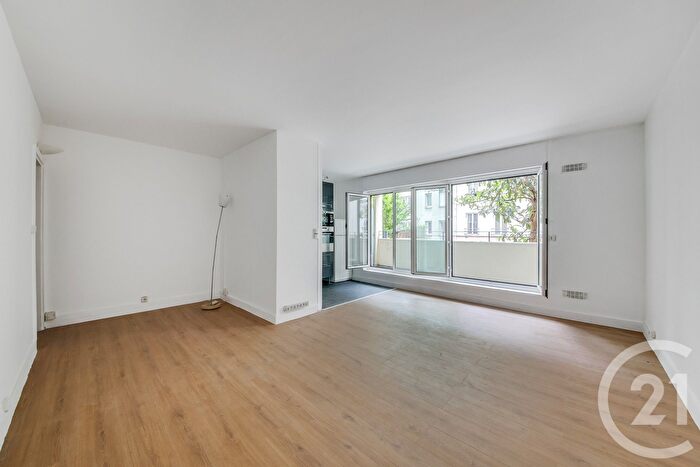 Paris 19ème, Secrétan, Jaurès : Appartement 1 pièce à vendre
