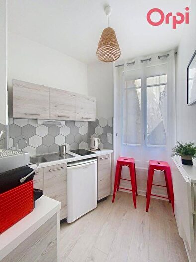 Appartement à louer - Thermal-Vieux-Vican, Vichy - 2 pièces - 1 chambre