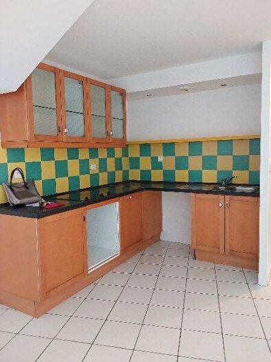 Appartement à louer - Saintes - 3 pièces - 1 chambre