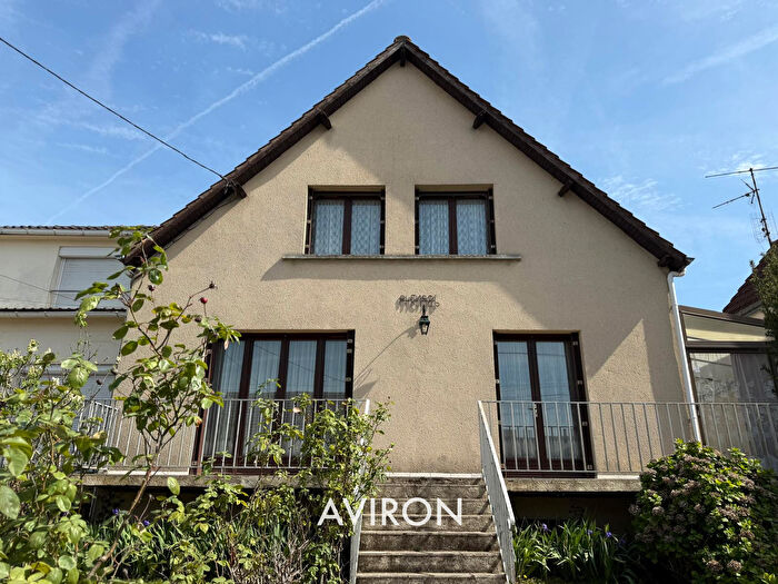 Maison 8 pièces à vendre à Lucé, Centre-ville