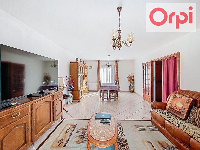 Maison à vendre - Les Clayes-sous-Bois, Centre-ville - 6 pièces - 5 chambres