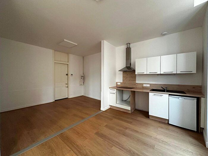 Appartement à louer - Centre Ville, Castres - 2 pièces - 1 chambre