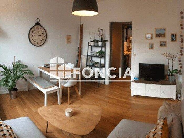 Cathédrale, Tours : Appartement 3 pièces à louer