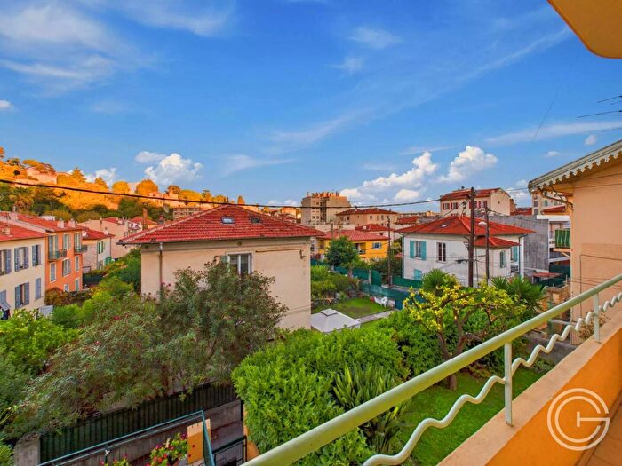 Appartement à louer - Madeleine, Nice - 3 pièces - 2 chambres