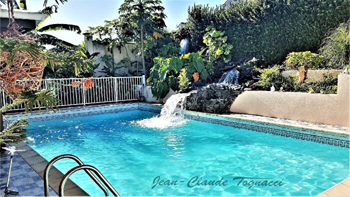 Maison à vendre - Sainte-Anne - 17 chambres