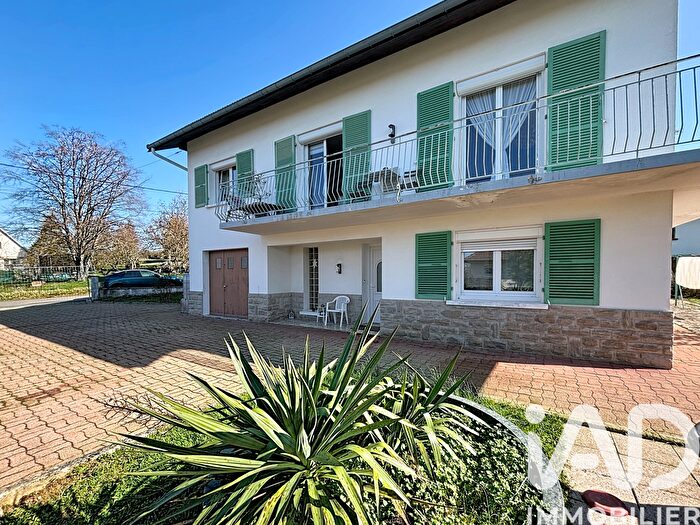 Maison à vendre - Cousance - 6 pièces - 3 chambres