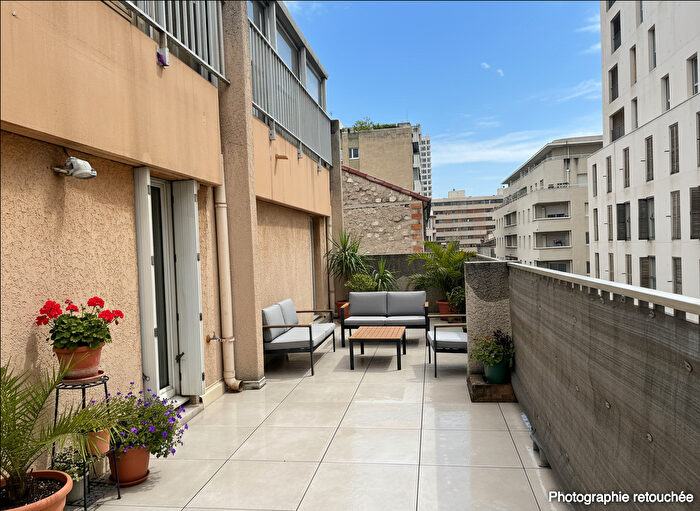 Appartement à vendre - Marseille e , Lodi - 2 pièces - 1 chambre