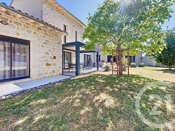 Maison à vendre - Saint-Germain-Laprade - 5 pièces - 4 chambres