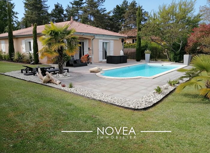 Maison à vendre - Villieu-Loyes-Mollon - 5 pièces - 4 chambres