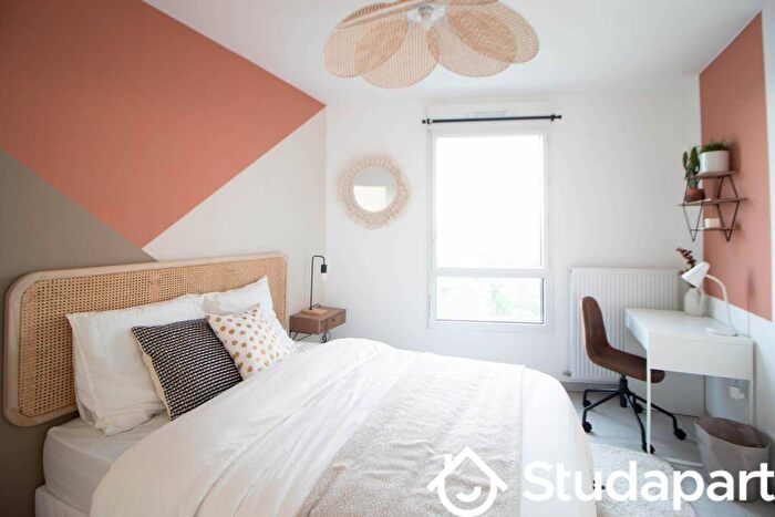 Croix Luizet, Villeurbanne - Appartement 1 pièce à louer