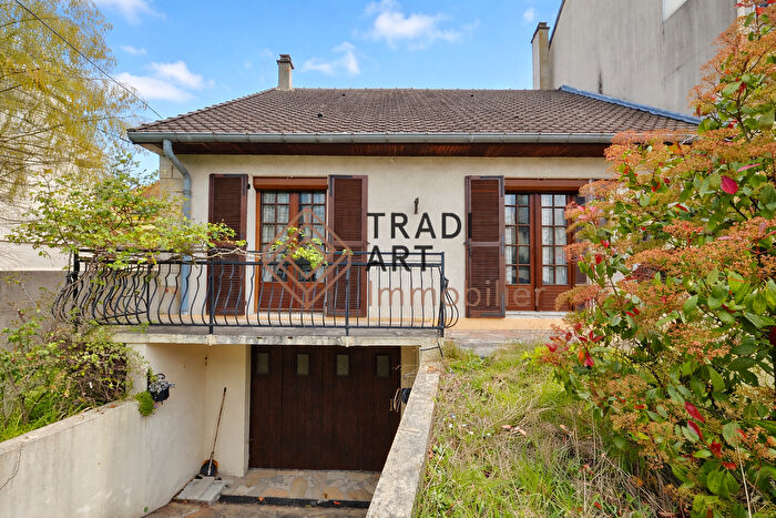 Maison à vendre - Sainte-Geneviève-des-Bois, Hôtel de Ville - 4 pièces - 2 chambres