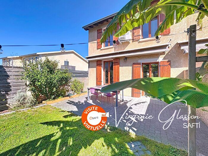 Maison à vendre - Genas - 4 pièces - 3 chambres