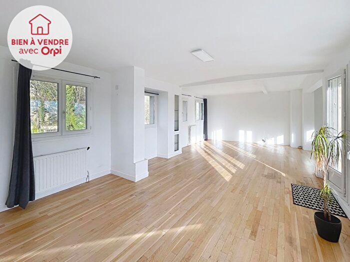 Appartement à vendre - Meulan-en-Yvelines - 3 pièces - 2 chambres