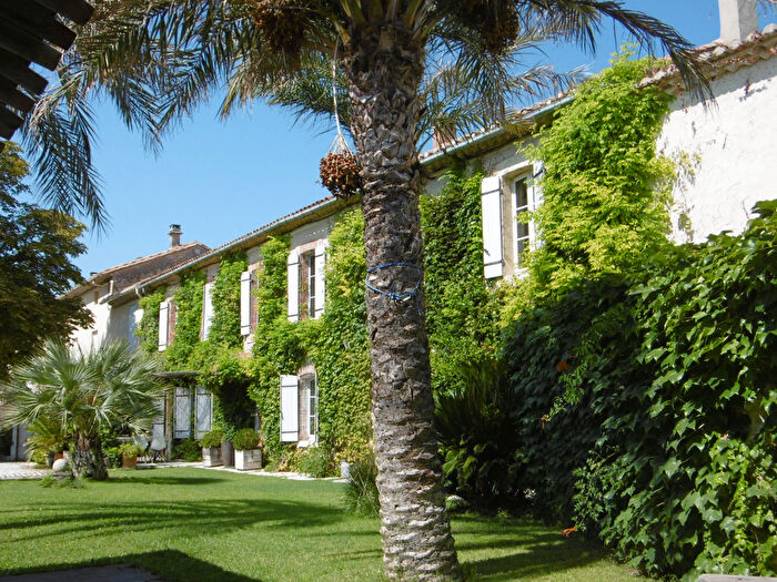 Maison à vendre - Saint-Didier - 9 pièces - 5 chambres