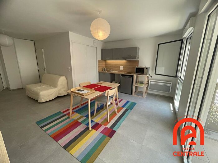 Appartement 1 pièce à louer - Tassin-la-Demi-Lune, Charles de Gaulle