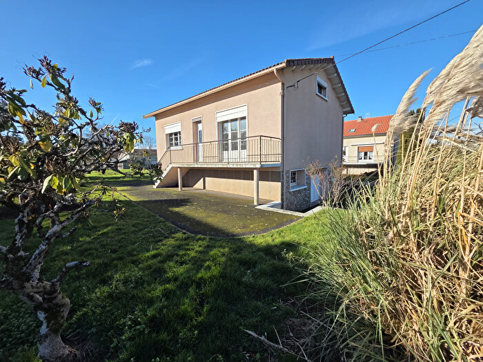 Maison à vendre - Rochechouart - 3 pièces - 3 chambres
