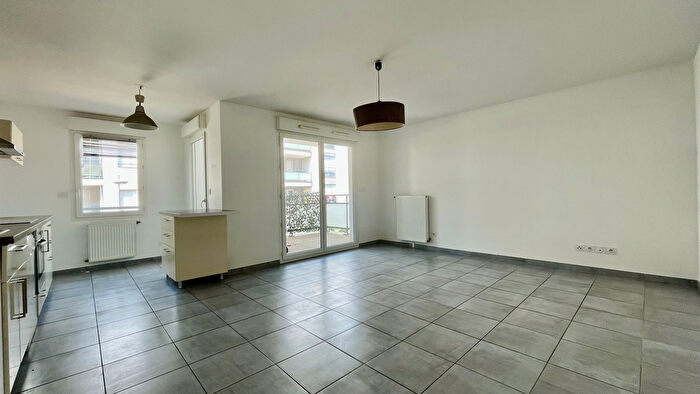 Appartement 3 pièces à vendre - Meyzieu, Centre-ville
