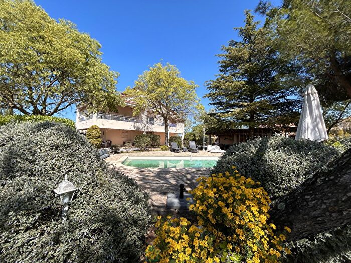 Maison à vendre - Saint-Christol-lès-Alès - 13 pièces - 9 chambres