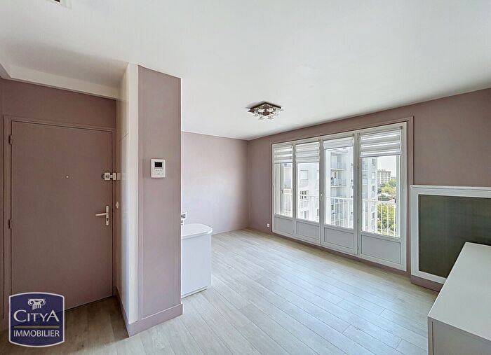 Lucé, Centre-ville : Appartement 2 pièces à vendre