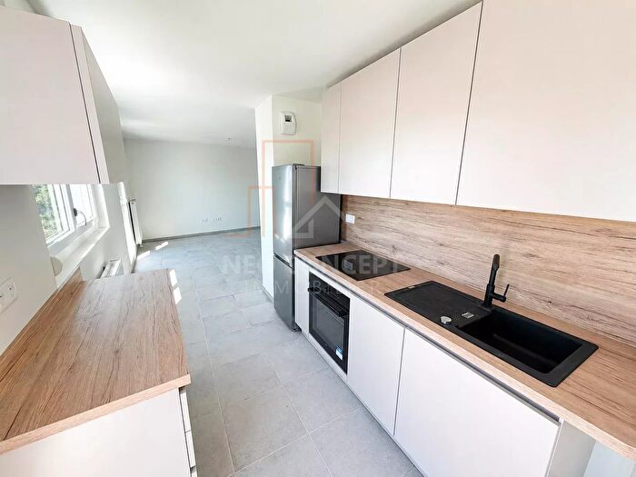 Illkirch-Graffenstaden, Nord Est : Appartement 3 pièces à vendre